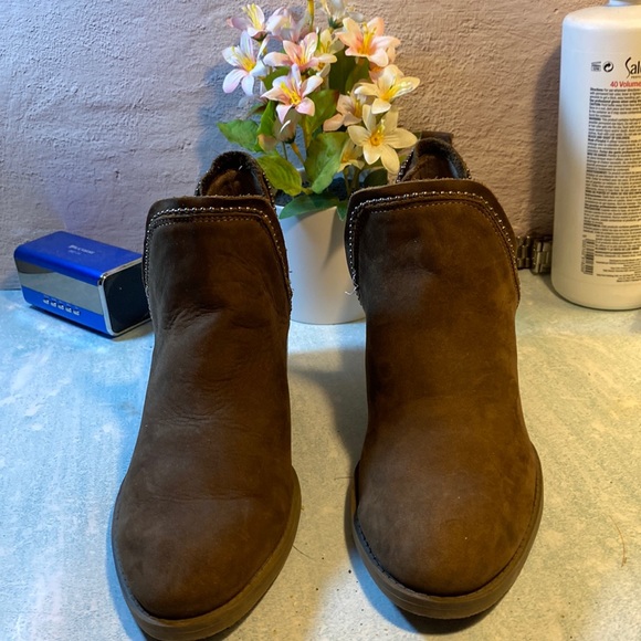 Crown Vintage | Shoes | Crown Vintage Boots Sz 75 | Poshmark
